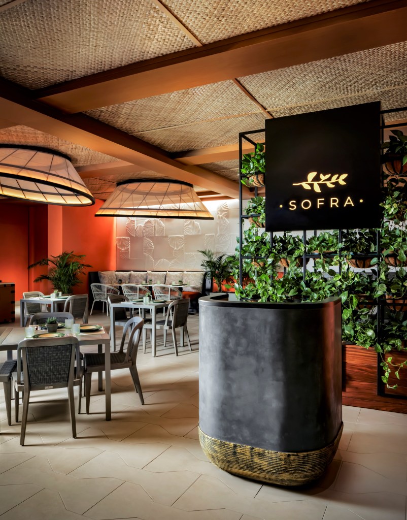 THE RITZ-CARLTON RESORTS OF NAPLES